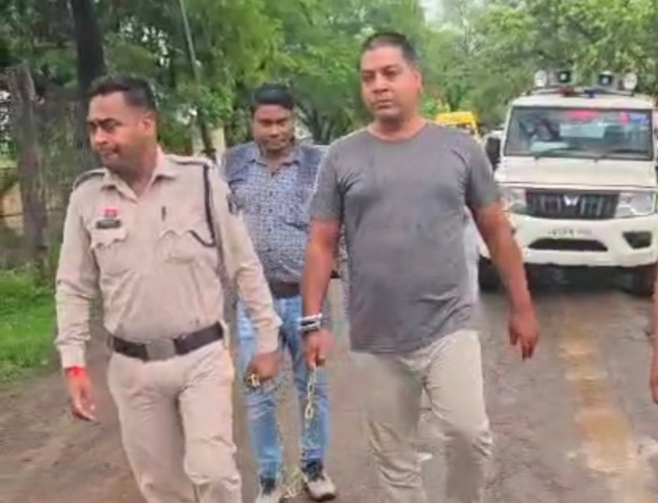 Sheorinarayan Aaropi Julus : कुल्हाड़ी से हत्या करने की नीयत से हमला ...